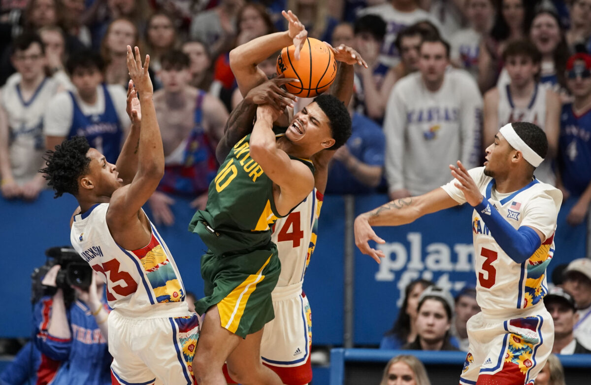 Photo Gallery: Jayhawks survive late run by Bears, win 64-61 - KU Sports